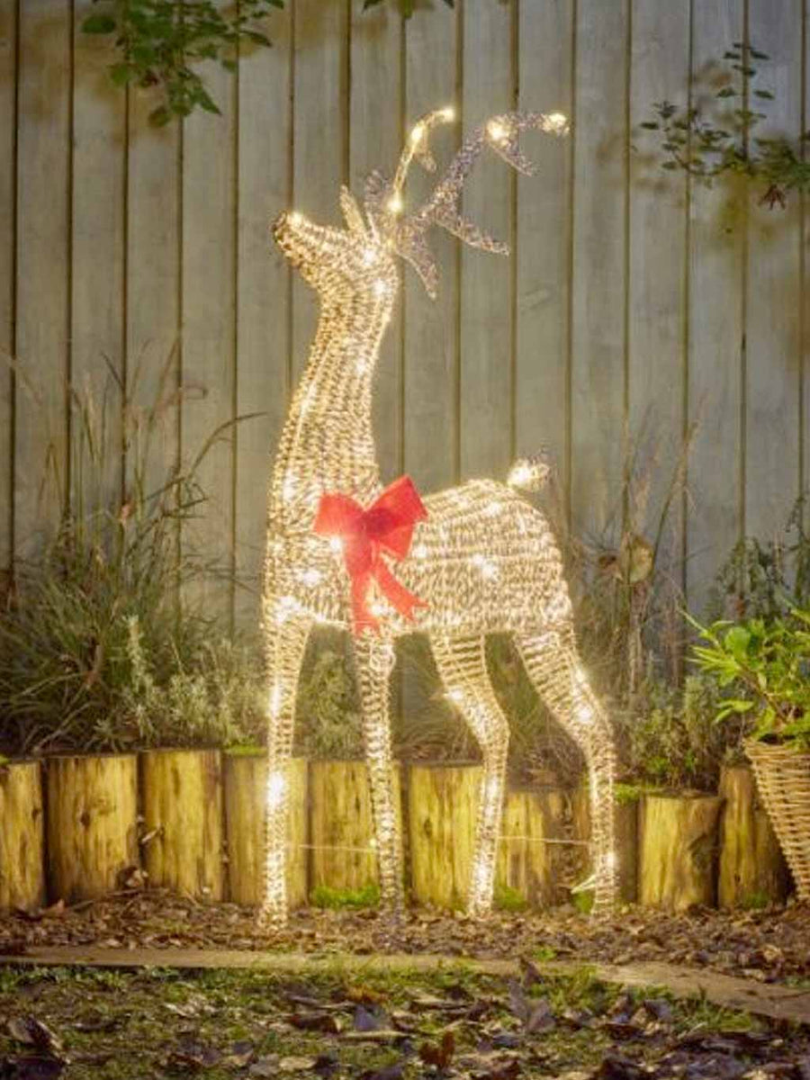 GlitterTwist Reindeer 120cm - Gold – Seasons Christmas Outlet