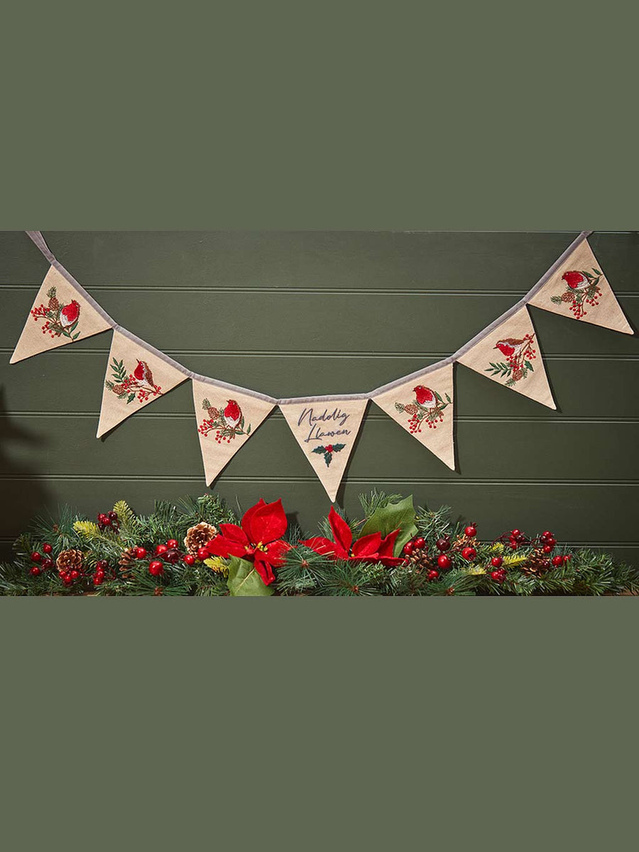 Welsh Xmas Robin Bunting 7 Flag Embroidered Fabric – Seasons Christmas ...