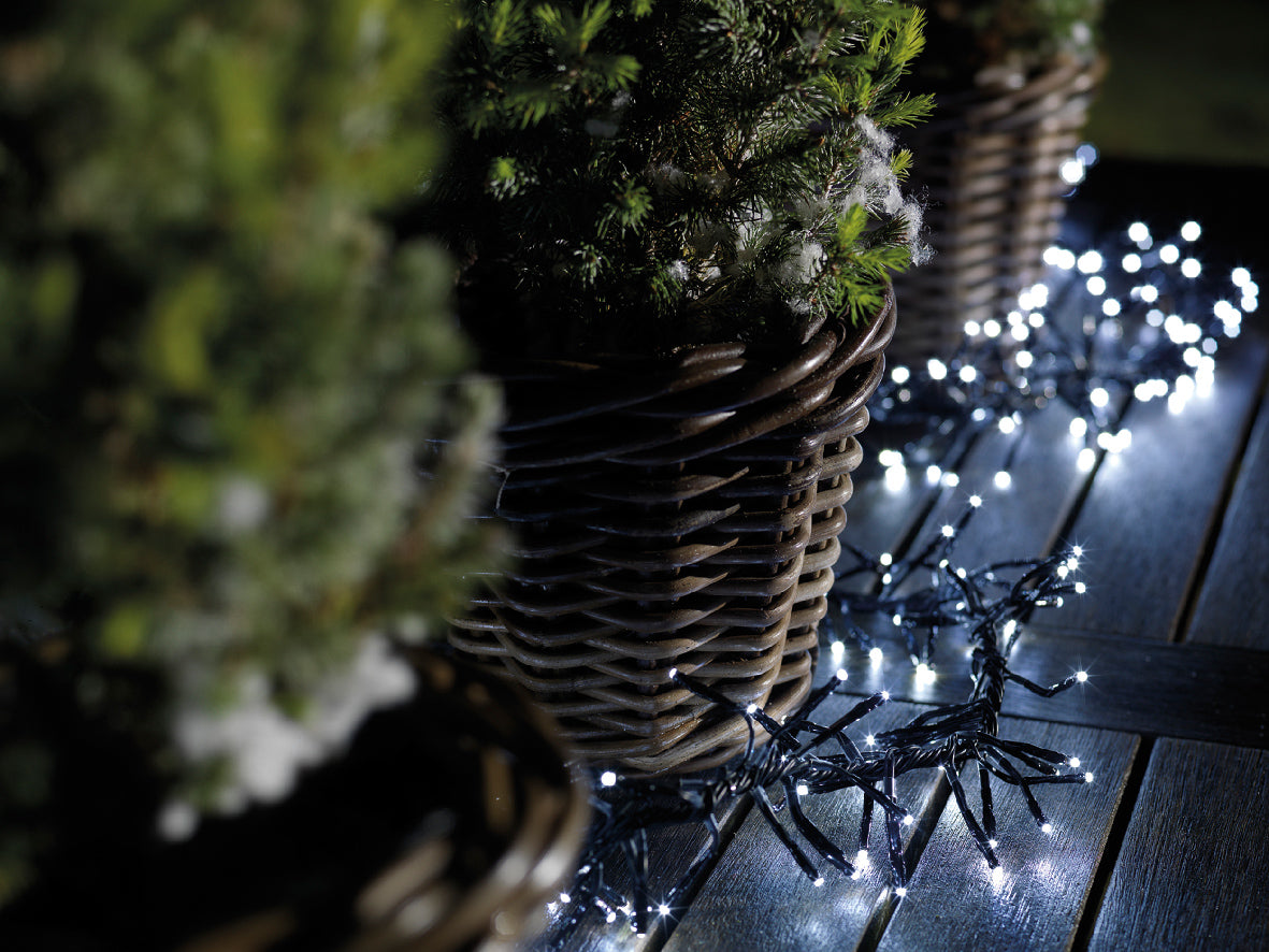 3000 LED Cluster Lights with Timer - White – Seasons Christmas Outlet