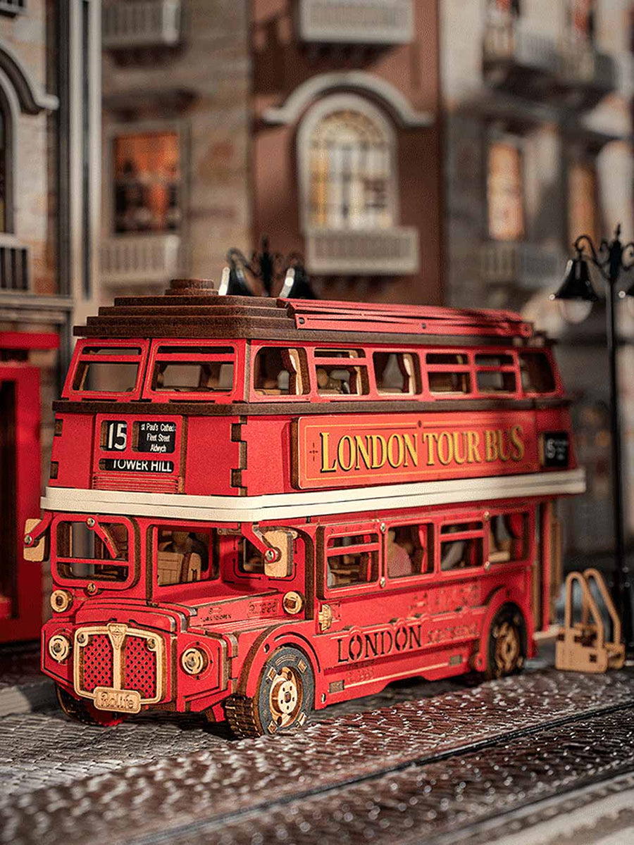 London Tour Bus DIY Model Kit – Seasons Christmas Outlet